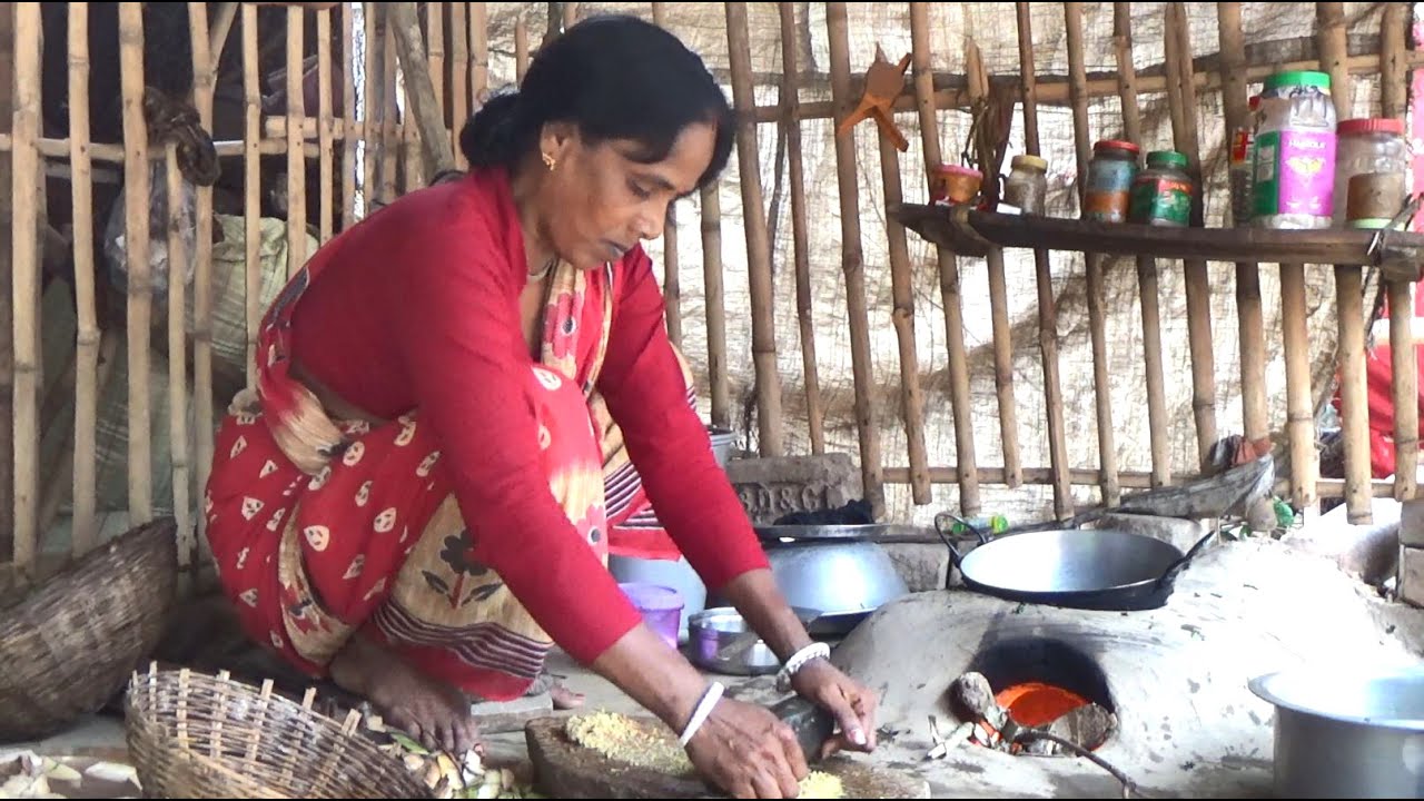 Traditional Rui Fish Curry By Rural Women's #Village Women Cooking ...
