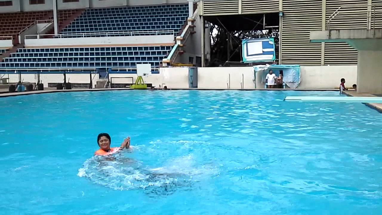 First time to swim in 16 feet deep at diving pool - YouTube