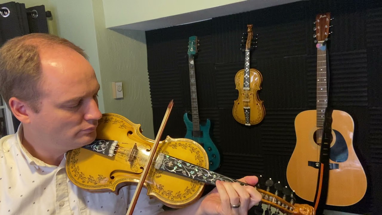 New hardanger fiddle being played for the first time. - YouTube