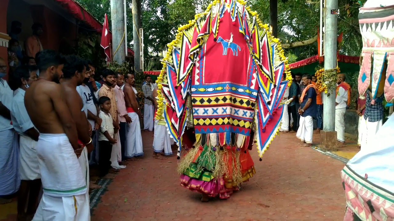 Dhoomavathi Daiva, Mukkunja - YouTube