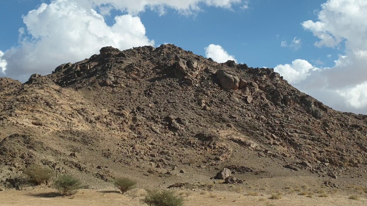 Neom City to Tabuk - Saudi Arabia (Side View) - YouTube