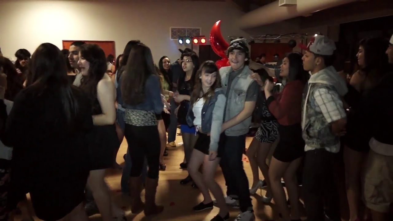 Perreo en la fiesta - YouTube
