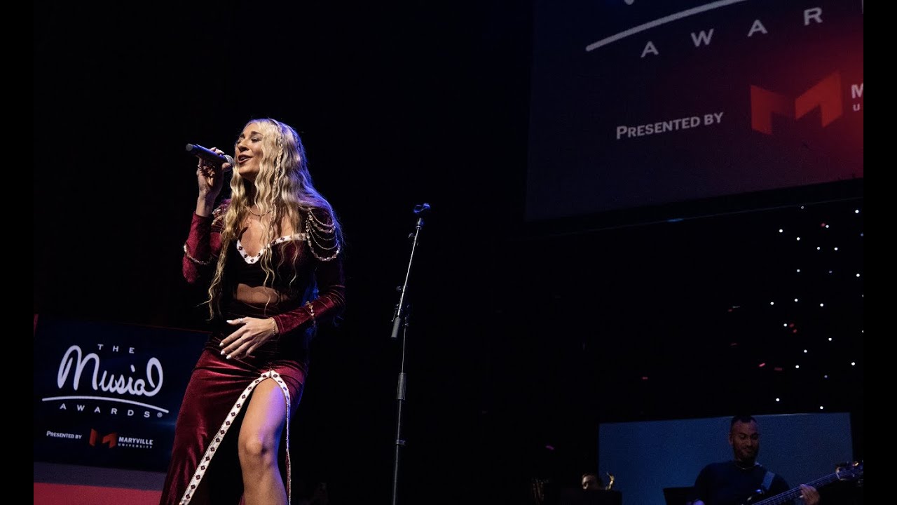 Julia Cole - "SUPERNOVA" Live on CBS Musial Awards - YouTube