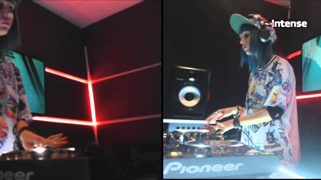 Marika Rossa - Fresh Cut 121 [Techno ] - YouTube