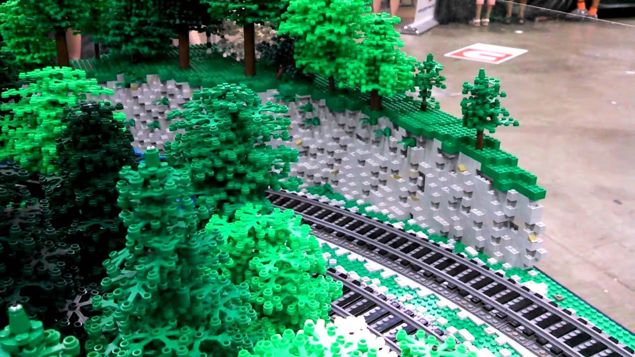 LEGO Blue Mountain & Reading #425 @ Brickworld 2015 - YouTube
