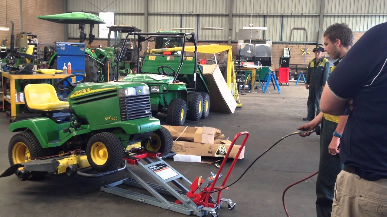 Glenmac's Under 1 Minute Lift with ProLift Lawn Mower Lift - YouTube