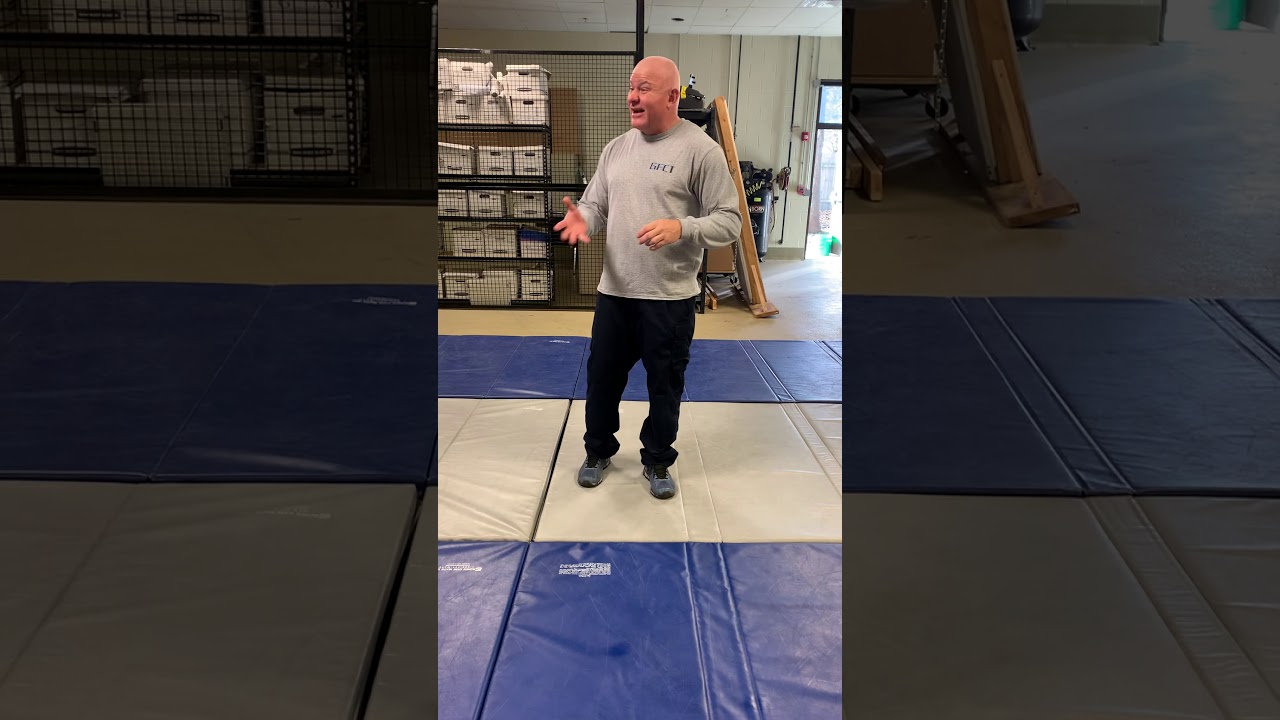 Stage 1/weapon retention with sweep to mount position - YouTube