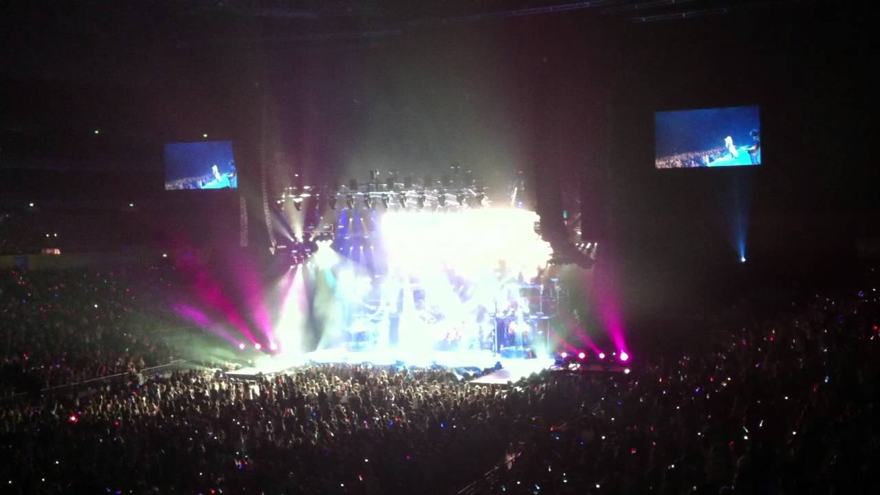 Miley Cyrus: The Climb. Sydney 27th Acer Arena - YouTube