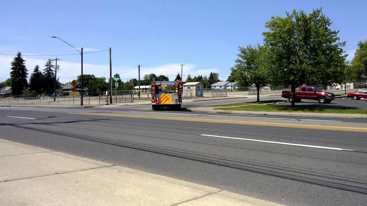 Spokane Engine 2 EMS Run - YouTube
