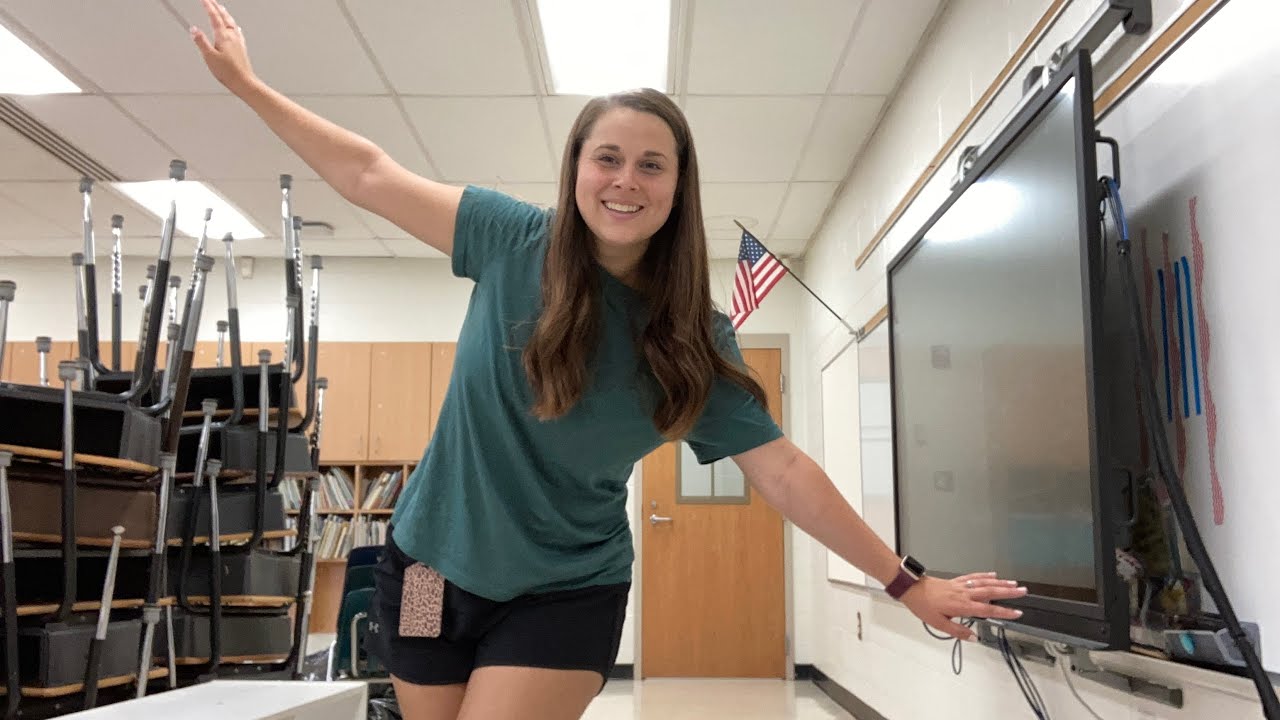 CLASSROOM SET UP DAY ONE // Third grade 2022-2023 - YouTube