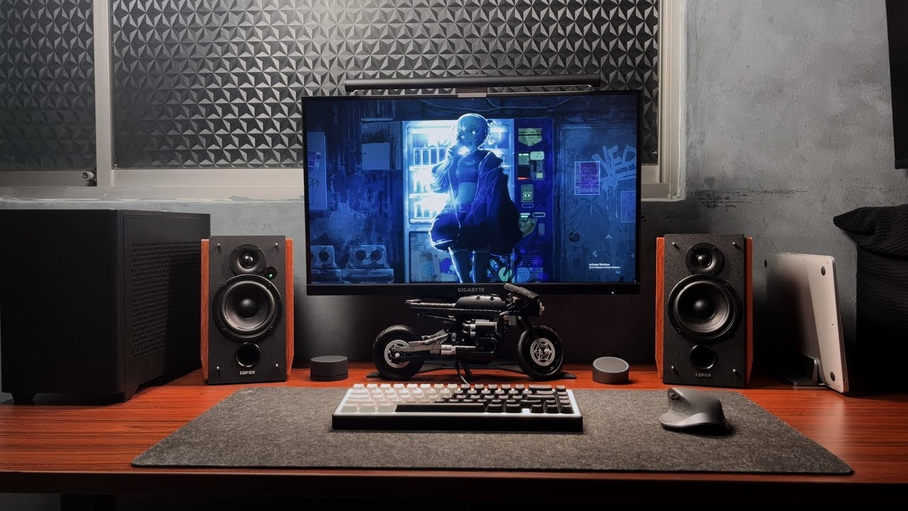 Building a simple Gaming/Editing Desk Setup [ASMR Setup] - YouTube