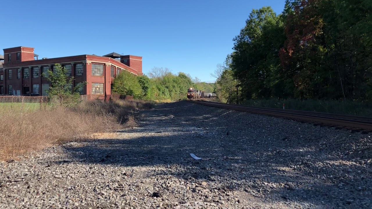 Ex-CSX PRLX 638 Trailing on NS Westbound Manifest at Lake Street - YouTube