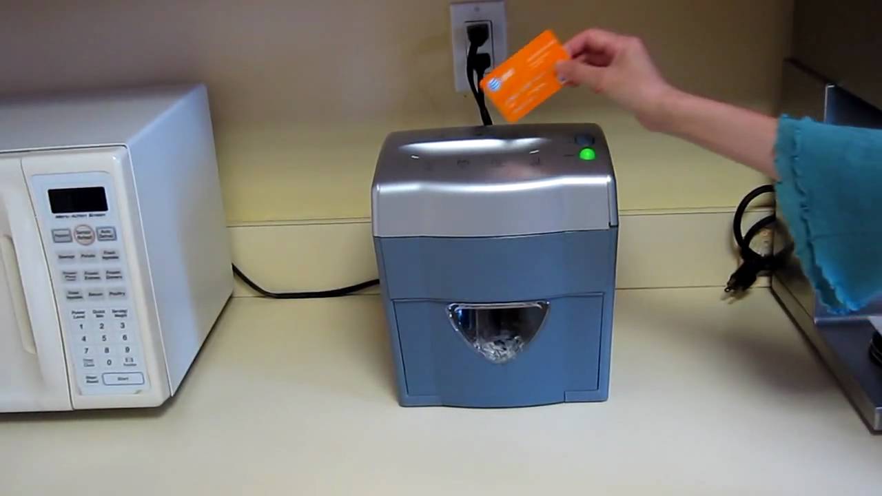 Executive EDS-102 Junk Mail & Media Shredder Demonstration - YouTube