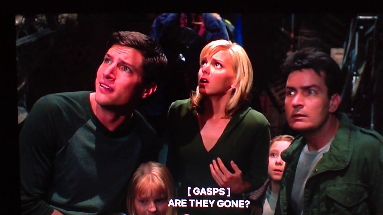 Scary Movie 3 basement scene - YouTube