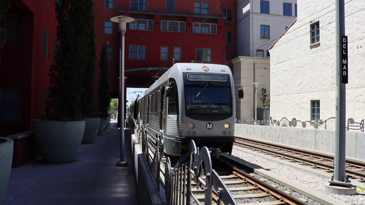LA Metro's Gold Line at Pasadena - YouTube