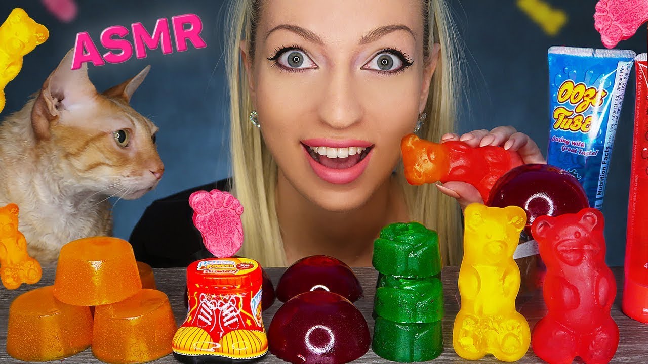 ASMR EATING JELLY FOOD, LOLLIPOP CANDY. GIANT CANDY GUMMY BEARS (젤리국수 ...