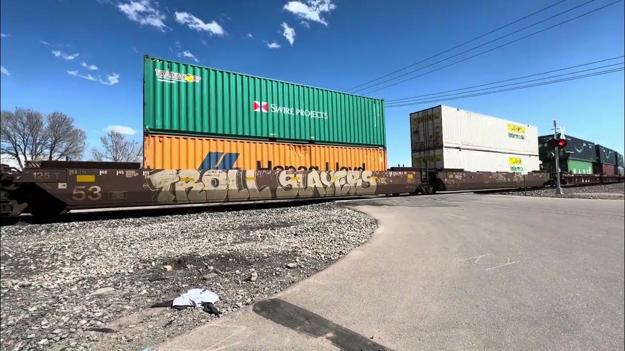 BNSF #3802 Led’s The Four Power Q-ALTPTL6-30A Through Colorado Spring’s On Easter Sunday 3/31/24 ...