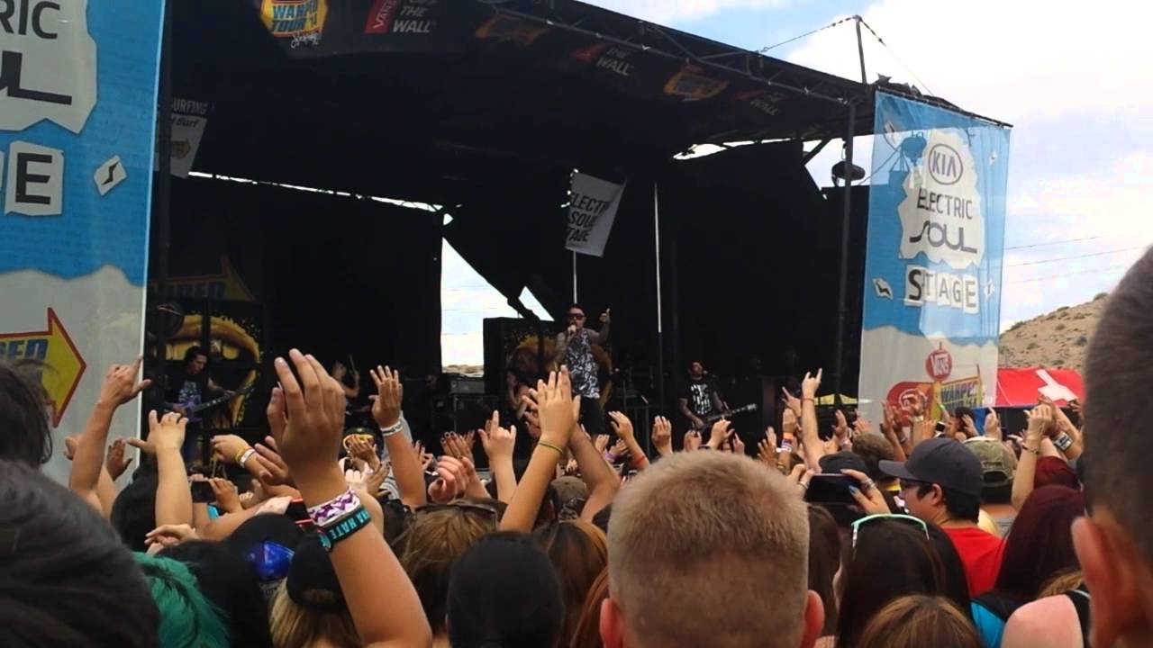 Falling In Reverse Vans Warped Tour 2014 Alb. N.M - YouTube