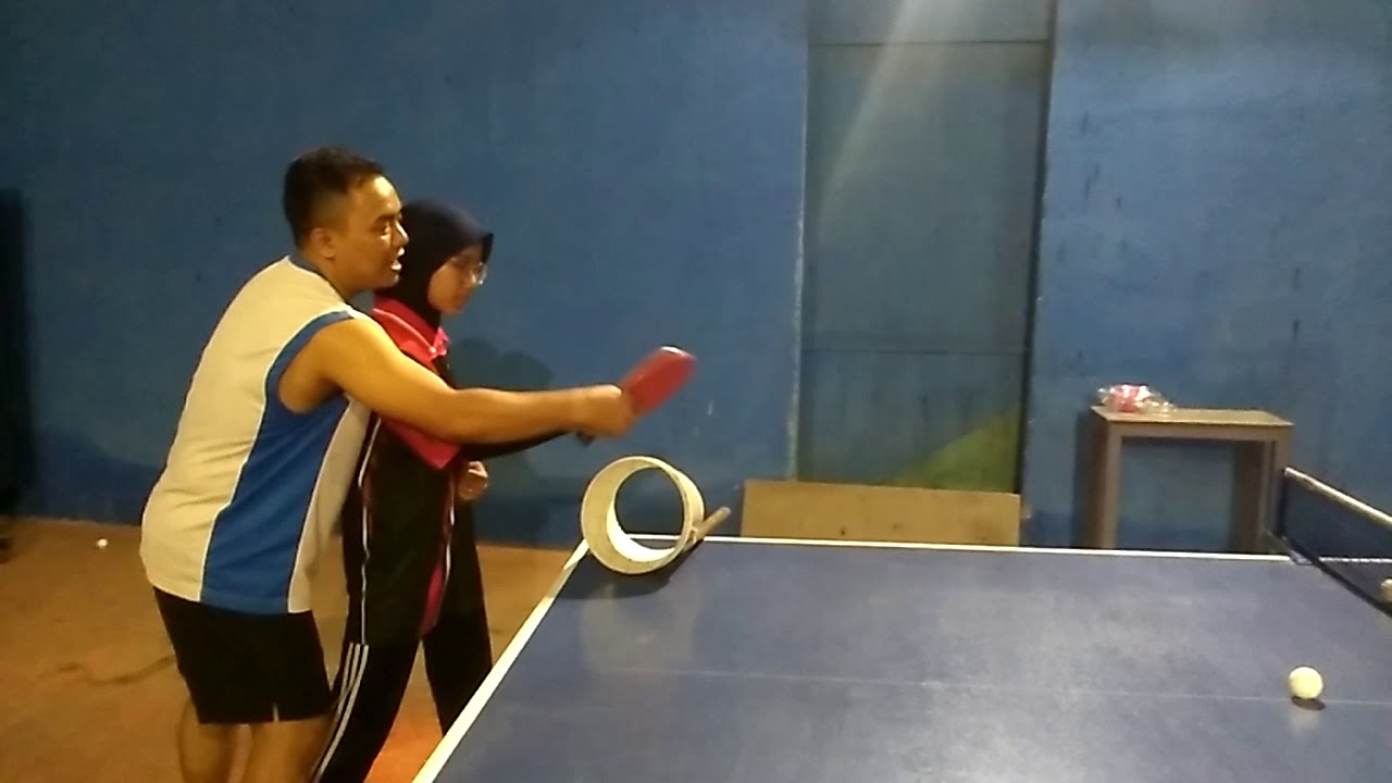 Teknik drive stroke backhand tenis meja untuk pemula remaja putri oleh ...
