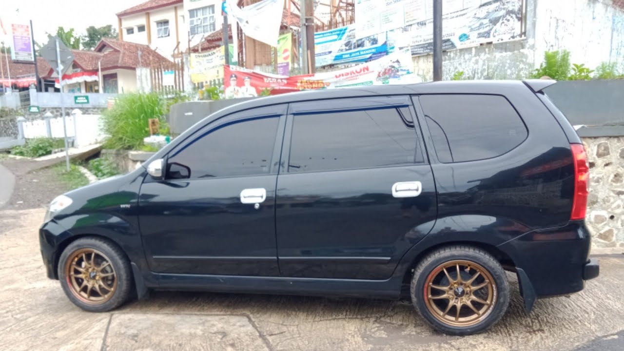 MODIFIKASI TOYOTA AVANZA GANTI VELG RING 16 DARI MUGEN - YouTube