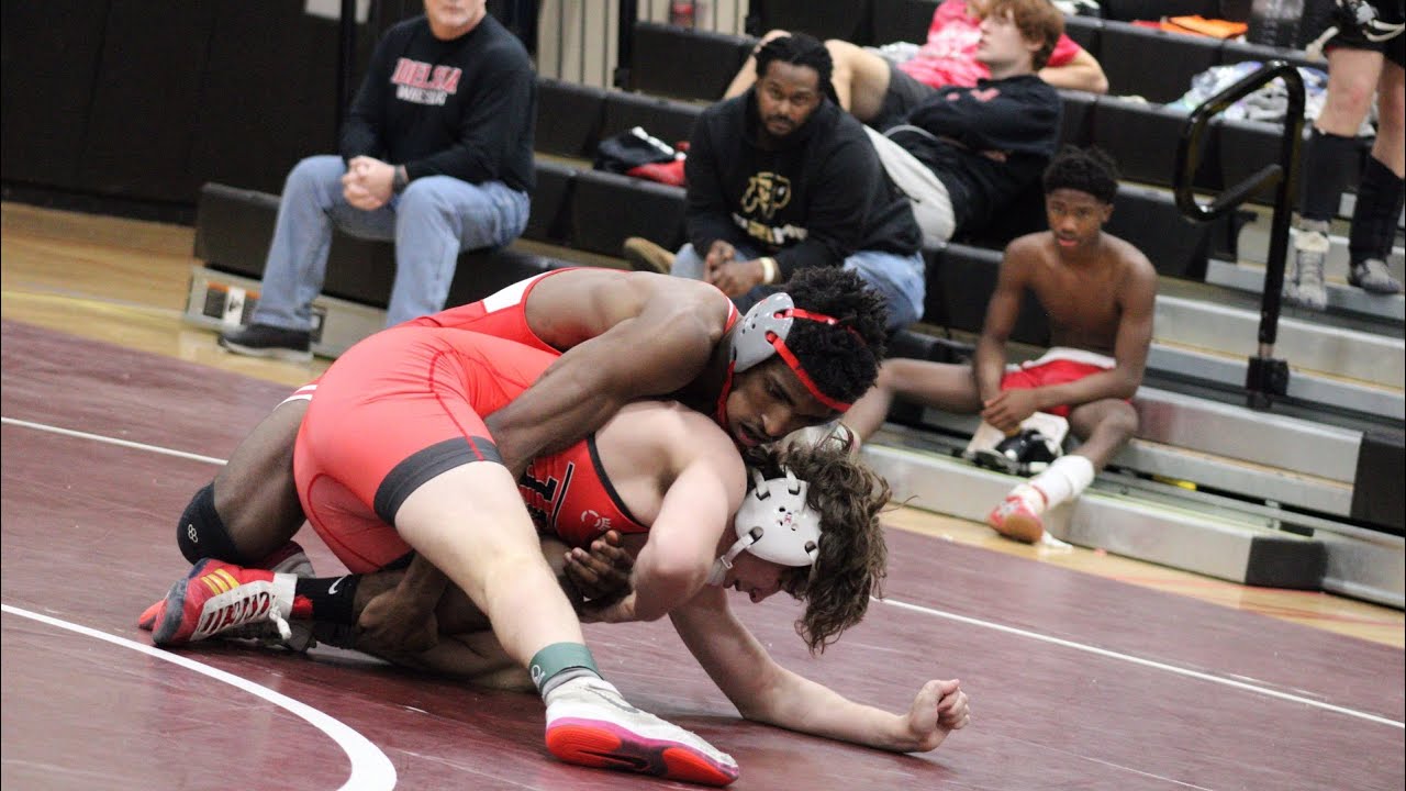 Jamar Dixon Jr. (Delsea) vs Cael Huxford (Jackson Memorial) Finals ...