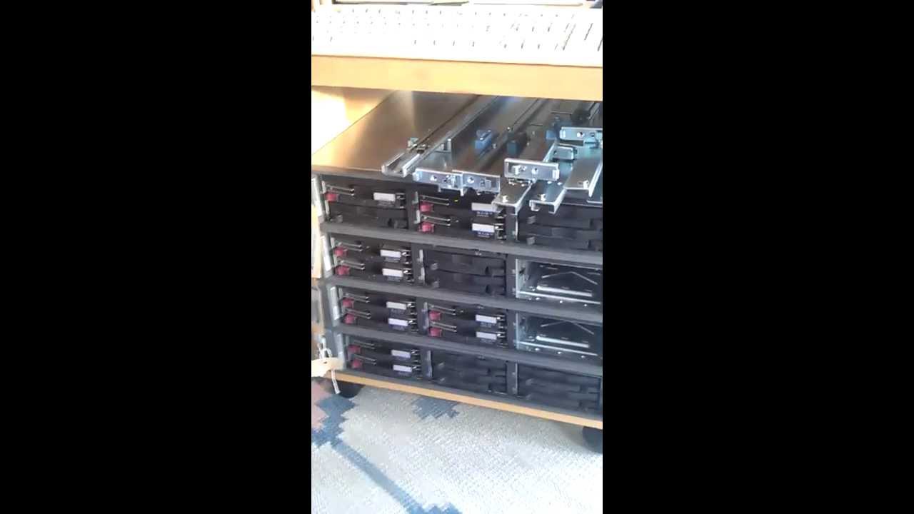 Hp ProLiant DL380 G3 in a lackrack - YouTube