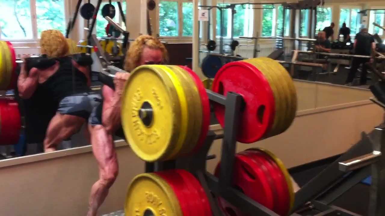 Frida Palmell 900lbs hacklift - YouTube