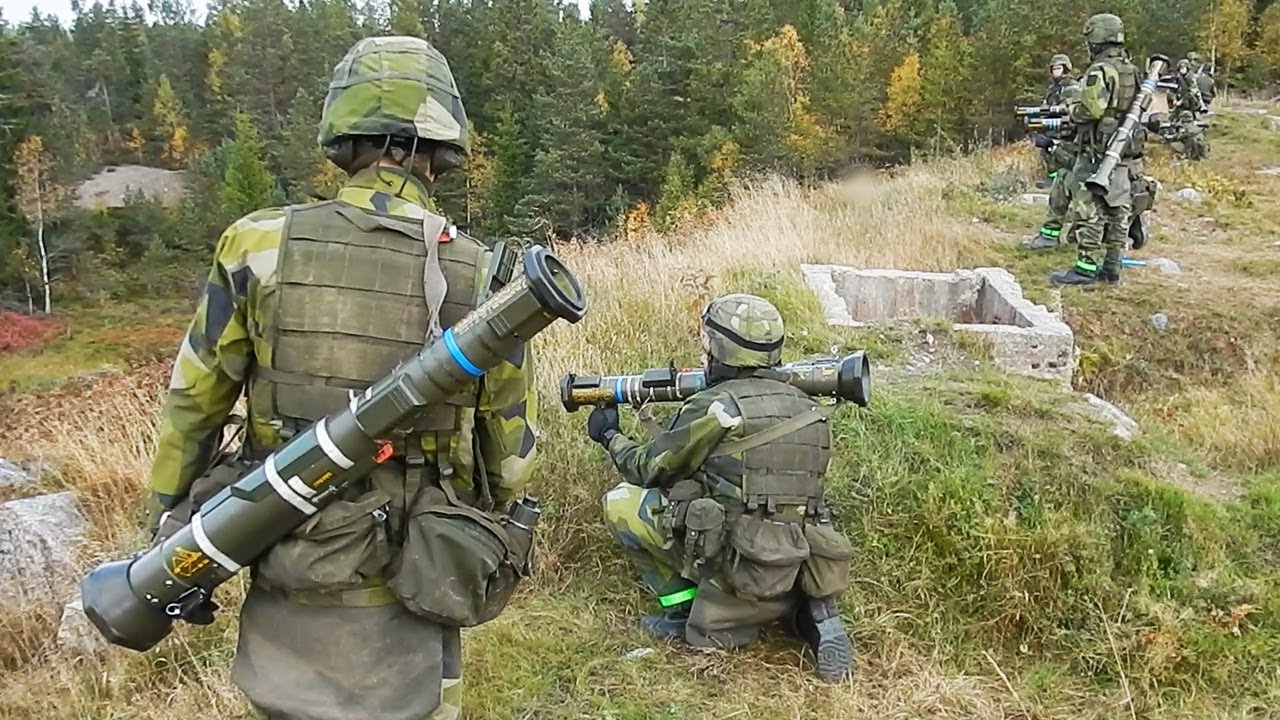 Swedish Infantry Training • AT-4 Simultaneous Shooting & Live Fire ...