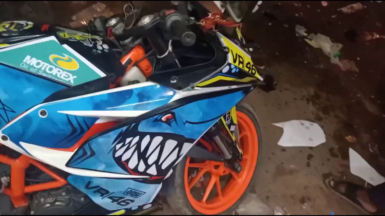 KTM RC200 Shark Graphics Modified - YouTube