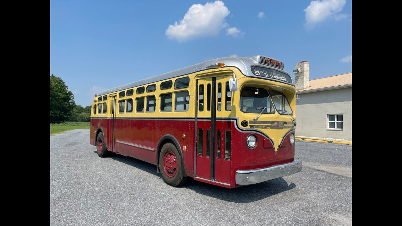 #9711 | 1950 GM TDH3612 Full Tour - YouTube
