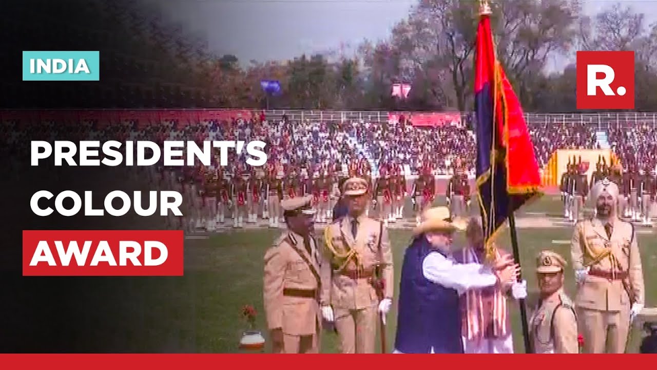 Amit Shah Presents President’s Colour Award To Haryana Police - YouTube