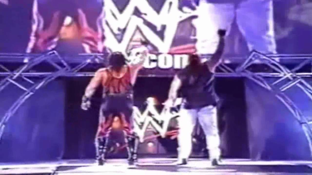 WWF Raw 2002 Intro (February) - YouTube