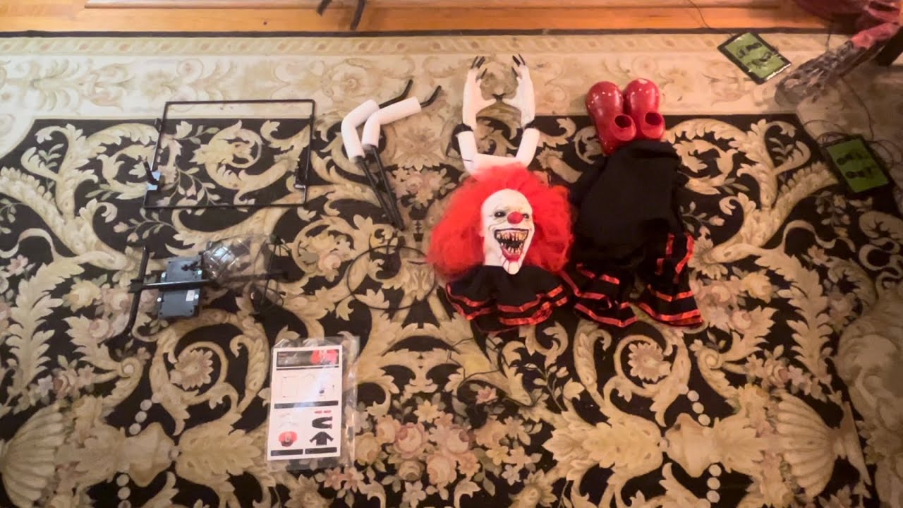 Spirit Halloween Young Crouchy Instructional Setup - YouTube