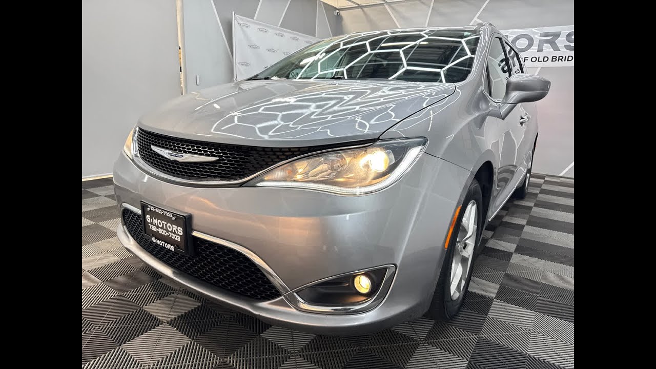 2019 Chrysler Pacifica Touring L Plus Minivan 4D Marlboro, Old Bridge ...