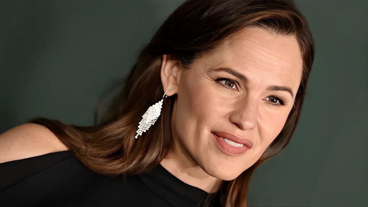 Jennifer Garner Opens Up About Her Feelings on Botox & Aging - YouTube