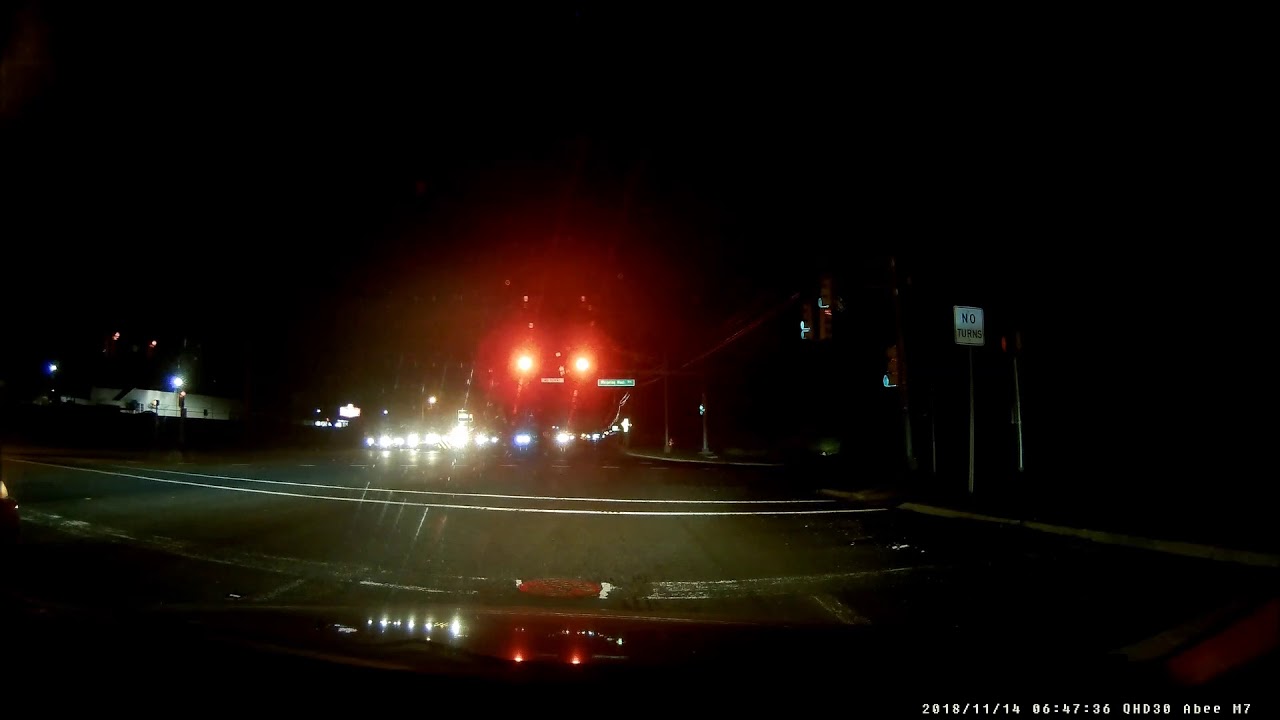 Traffic Light Malfunctioning - YouTube