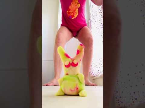 The Giantess at Easter!