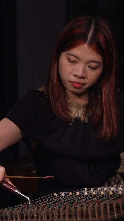 郭嘉瑩為 #樂有所思 做好最後準備😊 #揚琴 #旱天雷 #音樂沙龍 #直播 #香港電台 #香港電台第四台 #chamberresonance #rthk #radio4 #readytogo ...