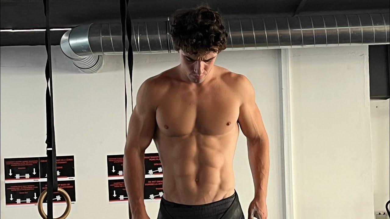 First autumn training vlog - learning muscle up with plates infront ...