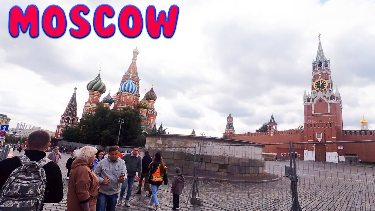 [4K/60FPS] RUSSIAN MOST EXPENSIVE MALL GUM - Moscow, Red Square, Russia ...