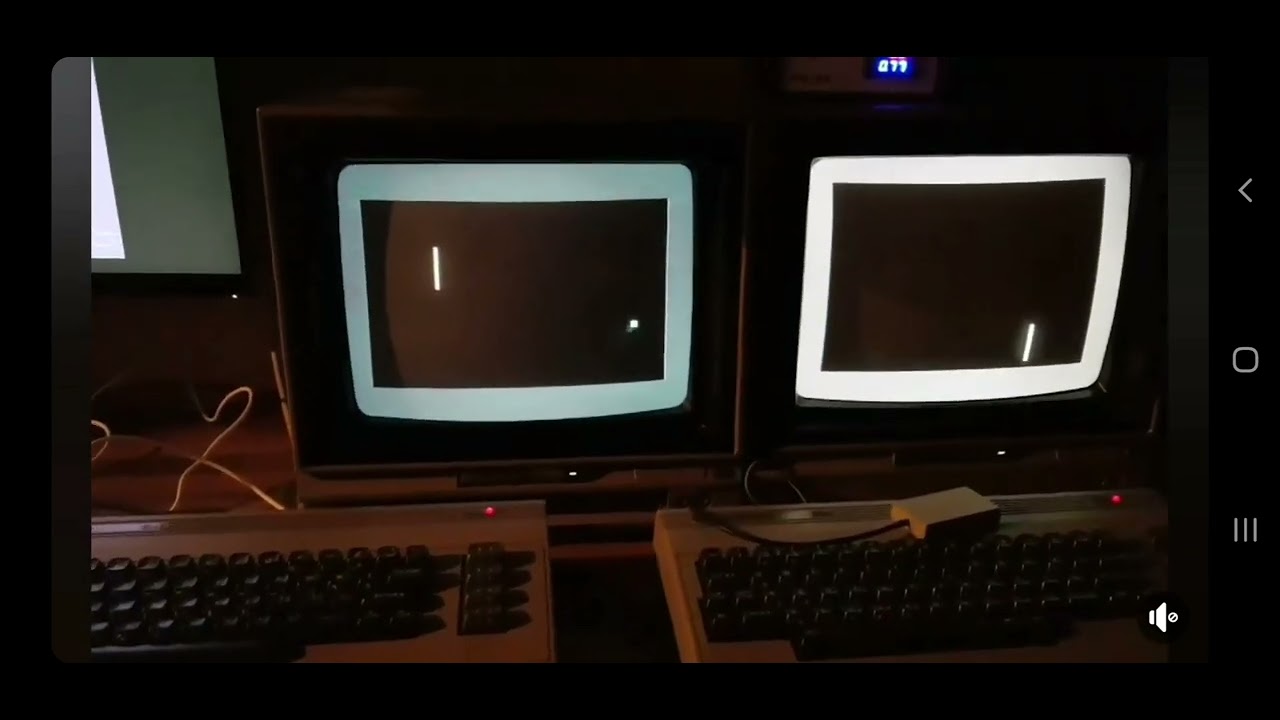 Commodore 64 x2 - C64 - Slow Pong - Demo - Basic - YouTube