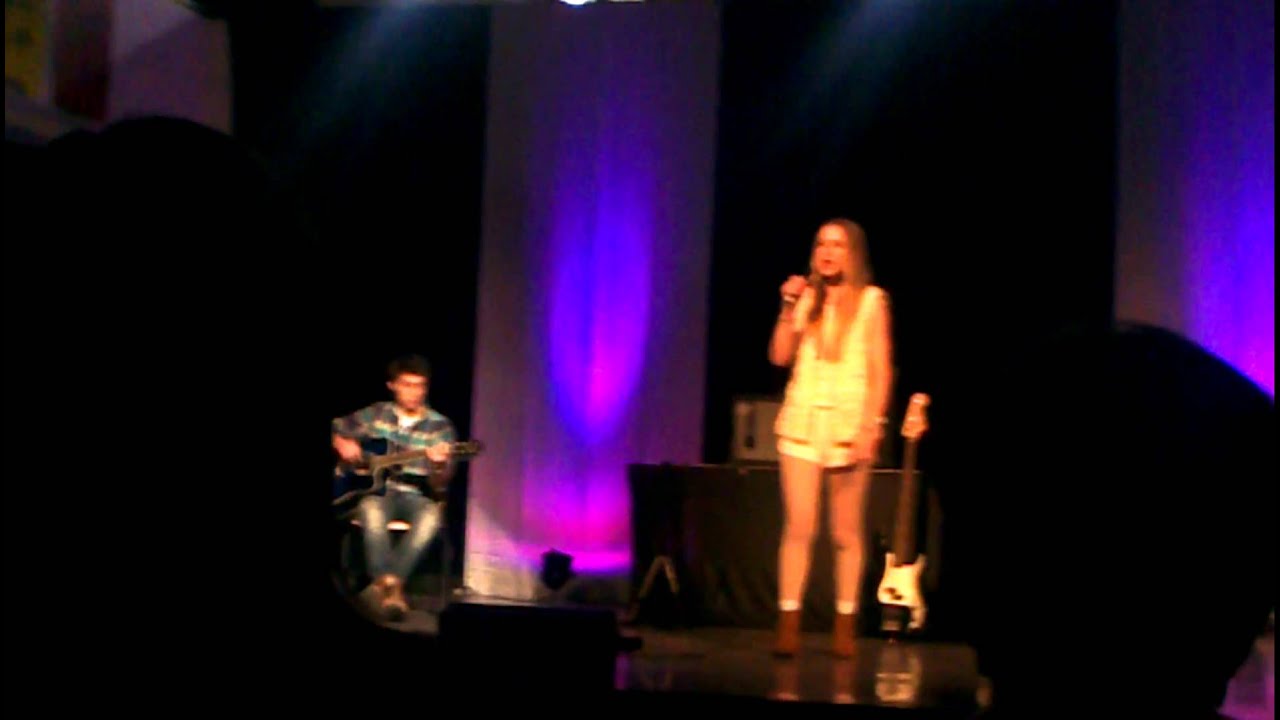 January 9, 2014 20:24 Eva sings "dance with somebody" - YouTube