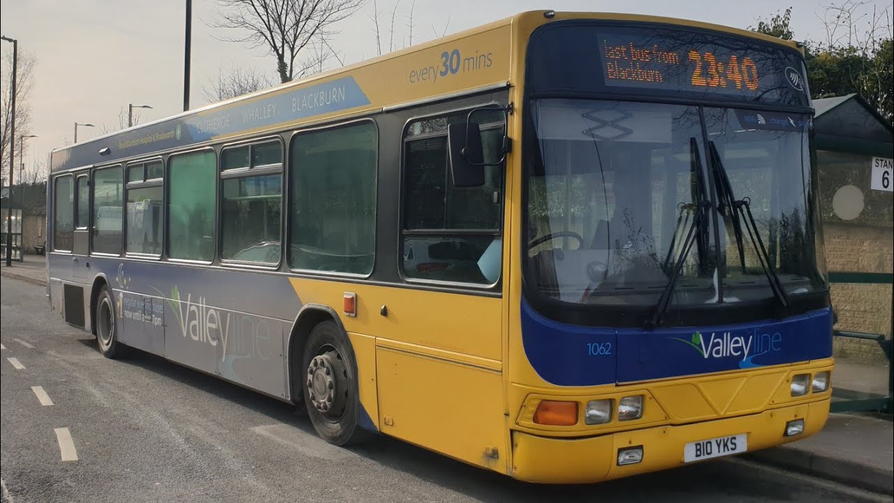 Transdev "Valley Line" 1062 B10 YKS - YouTube