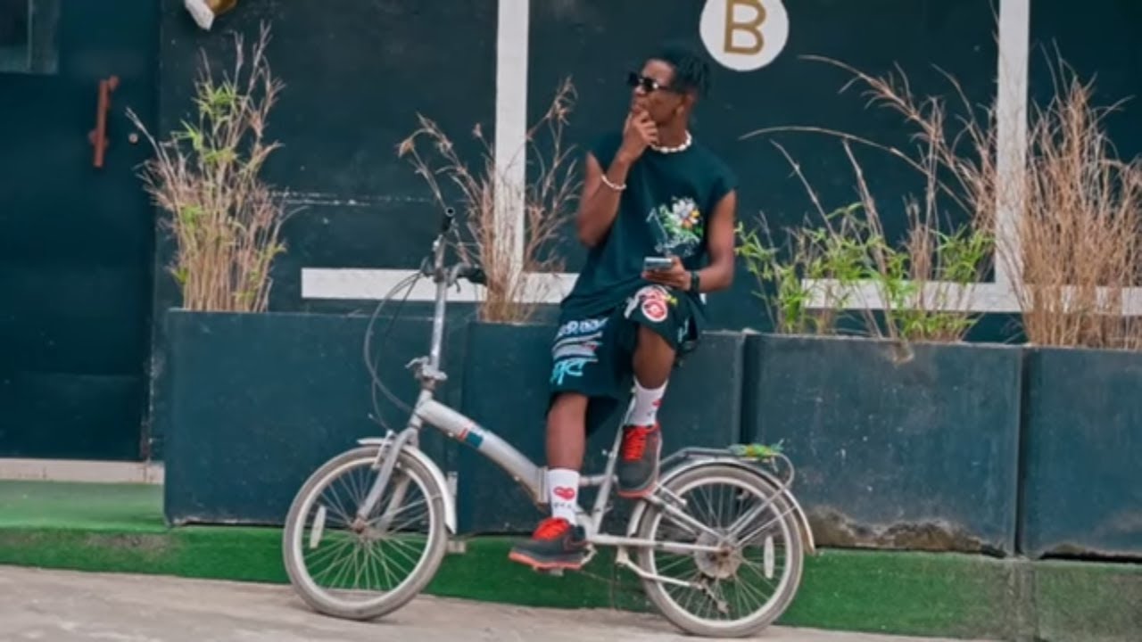 Nwam YA LALA (clip Officiel ) - YouTube