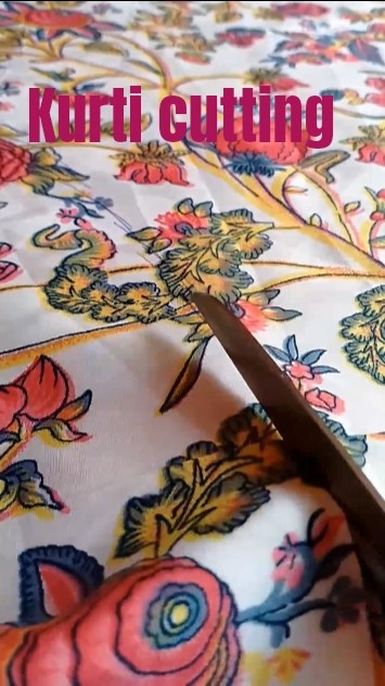 kurti cutting kaise kare||suit and plazzo cutting #shorts #cuttingandstitching - YouTube
