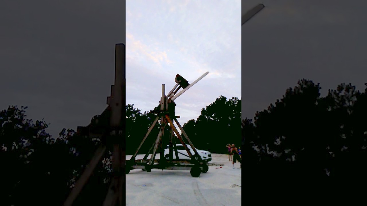 SloMo 3rd angle of 1st shot. Big whipper. Texas Trebuchet. - YouTube