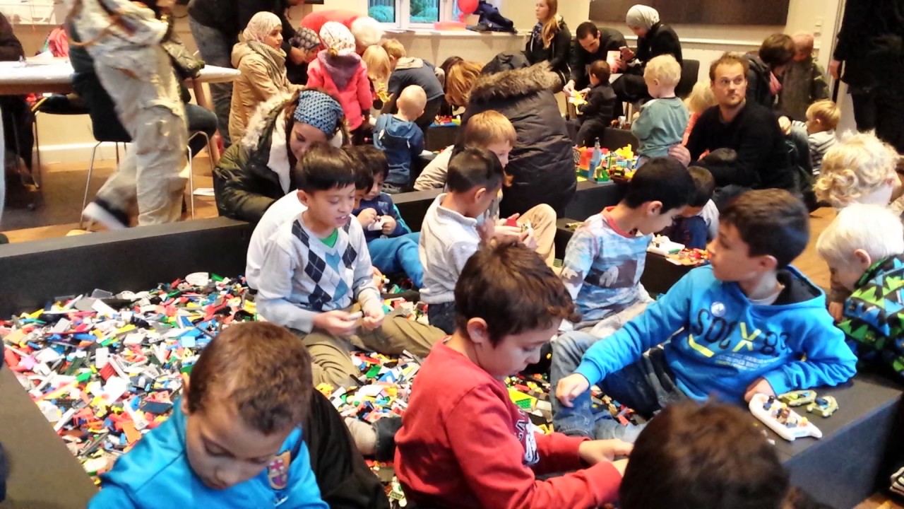 Kurt lego making - YouTube