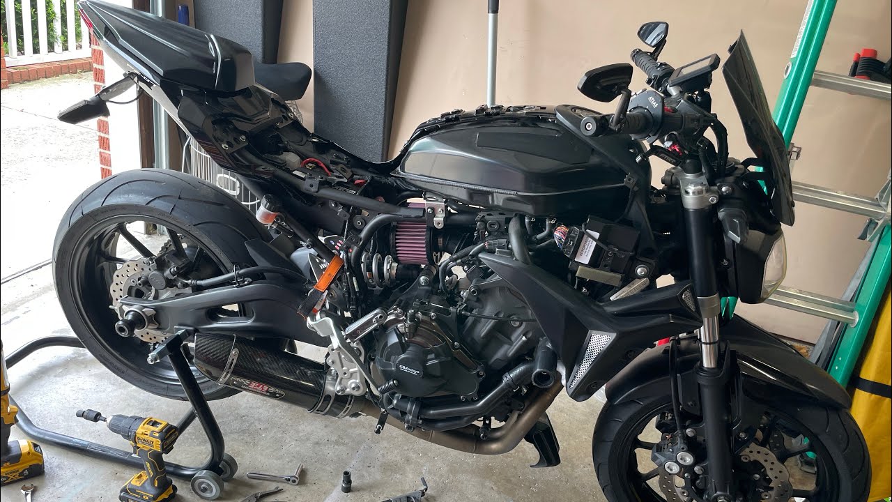 HOW TO REMOVE STOCK AIRBOX ON FZ/MT07 WITH SAWZALL!! - YouTube