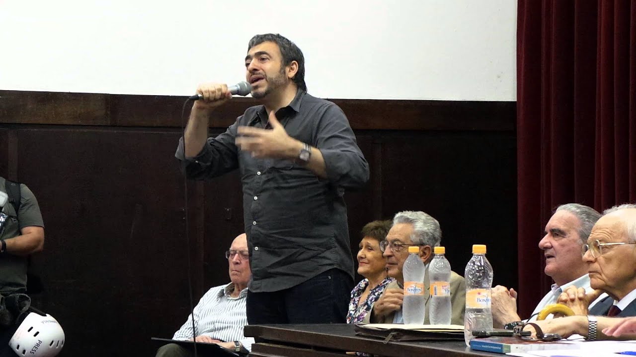Marcos Nobre no ato contra o golpe - YouTube