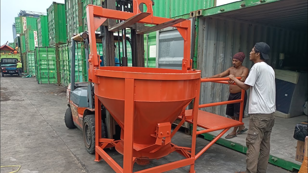 Bucket Cor 1 M3 - YouTube